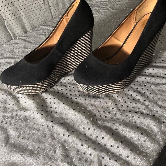 Report | Shoes | Wedges Black | Poshmark